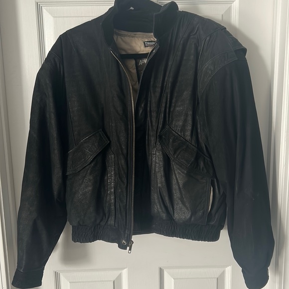 3M Thinsulate | Jackets & Coats | Black Bomber Jacket | Poshmark
